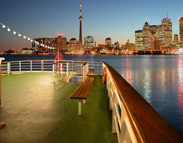 多伦多内港夜色巡航之旅_玩哪儿网